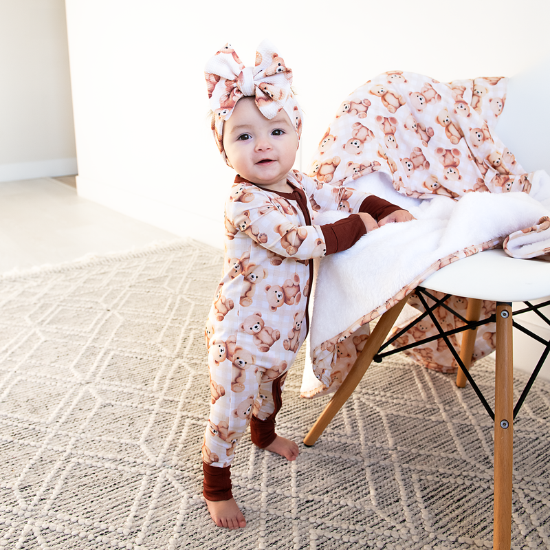 Zips – Gigi and Max